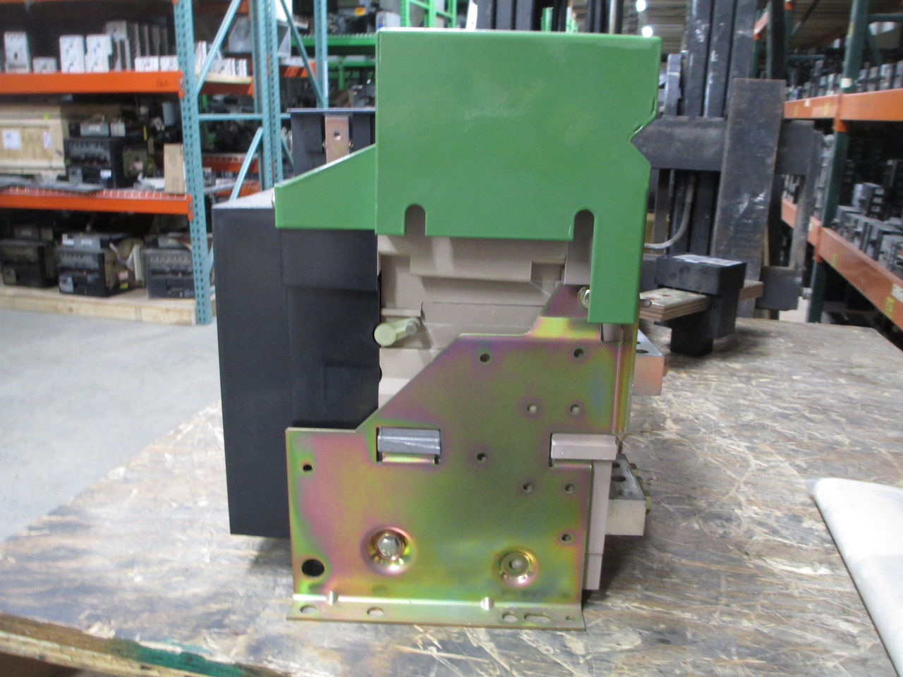 Square D Masterpact MP30H1 Circuit Breaker 3000 Amp 600 VAC F/M E/O ...