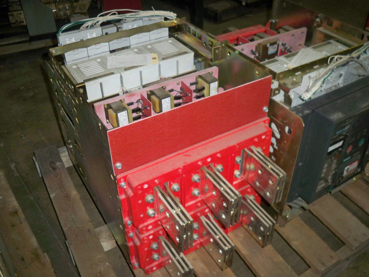 WLF2A320 Siemens 2000A Frame 2000A Rated 600V Fused Power Circuit ...