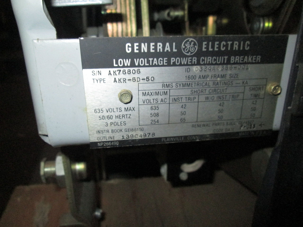 AKR-6D-50 GE 1600A Frame 1200A Rated 600V MO/DO Air Breaker LSI | Used ...