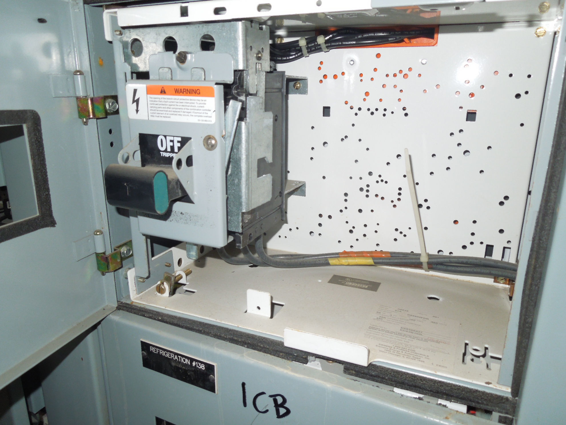 Siemens-Furnas System 89/95 Special MCC 600 Amp MLO 480Y/277 Volt R&G ...