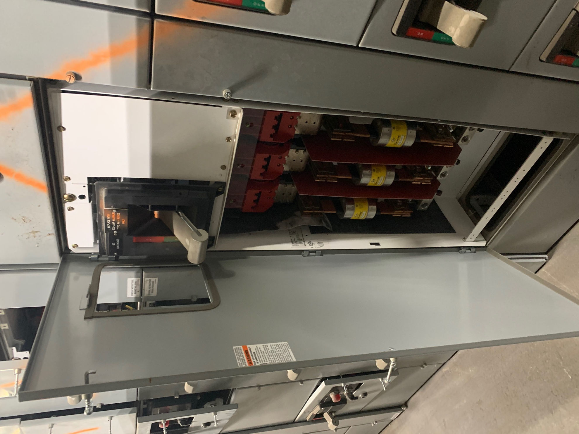 Eaton 2100 Series MCC 600 Amp MLO 480Y/270 Volt R&G | Used ...