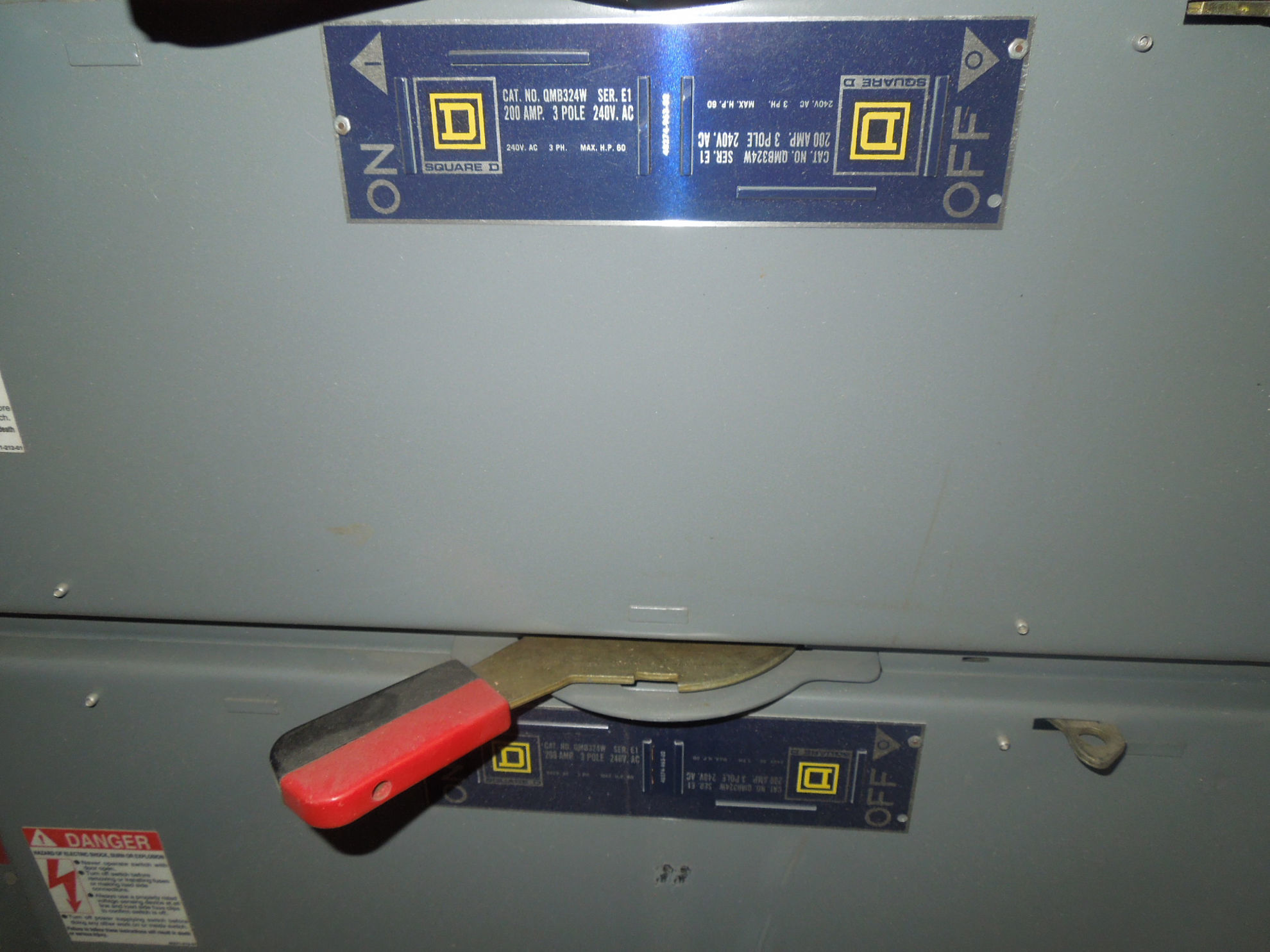 Square D QMB Panelboard MLO 400 Amp 240 Volt (3W) NEMA 1 | Used ...