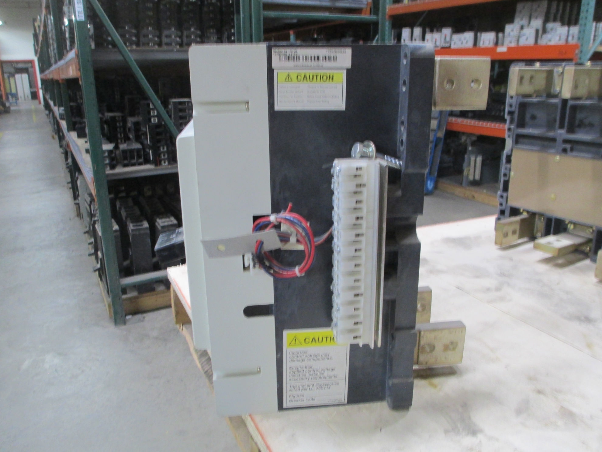 Eaton RDC316T107W Circuit Breaker 1600A 600 VAC F/M M/O | Used ...