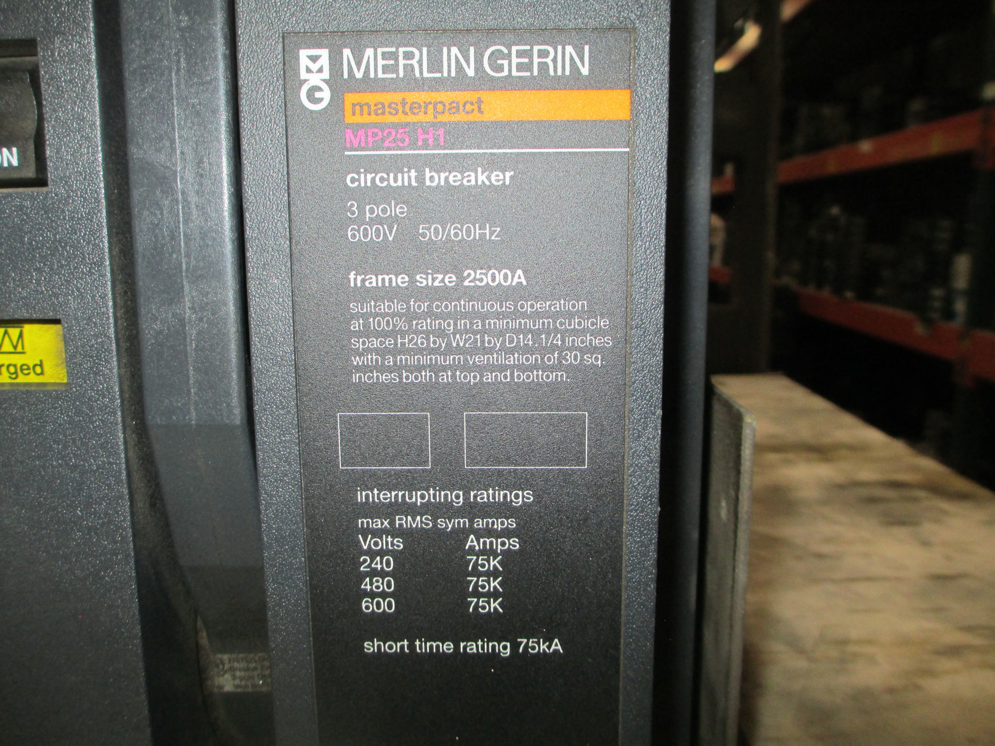 Merlin Gerin MasterPact MP25 H1 Circuit Breaker 2500A 600 VAC E/O F/M ...