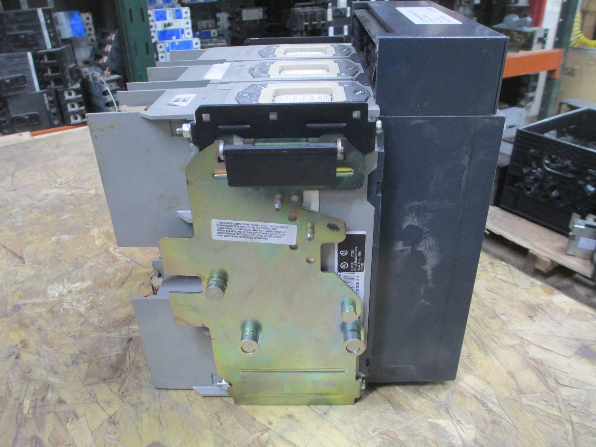 Square D NT08L1 MasterPact Breaker 800A 600 VAC D/O M/O | Used ...