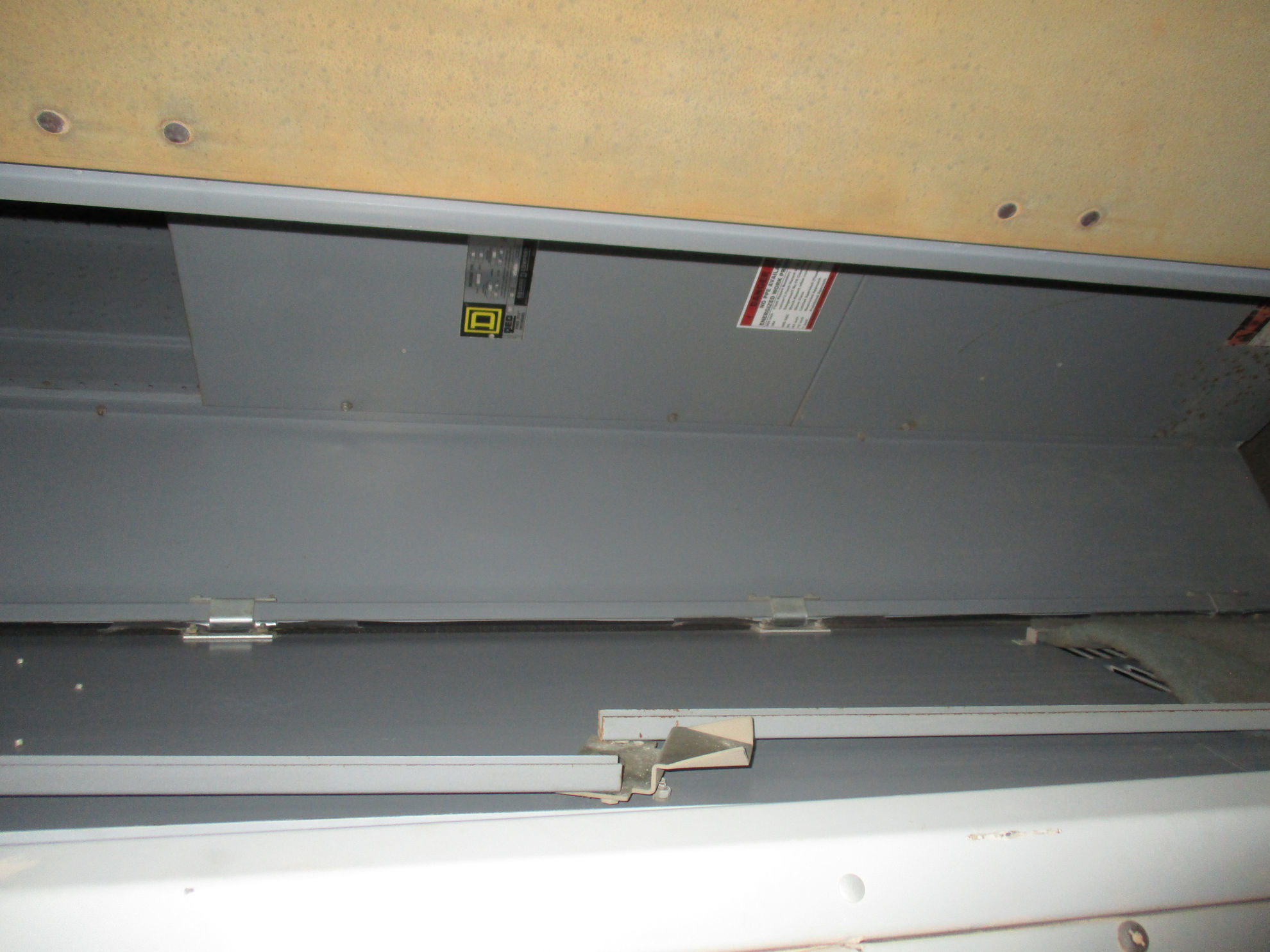 Square D Power Style Switchboard | 2500A Main Breaker | 480Y/277V 3 ...