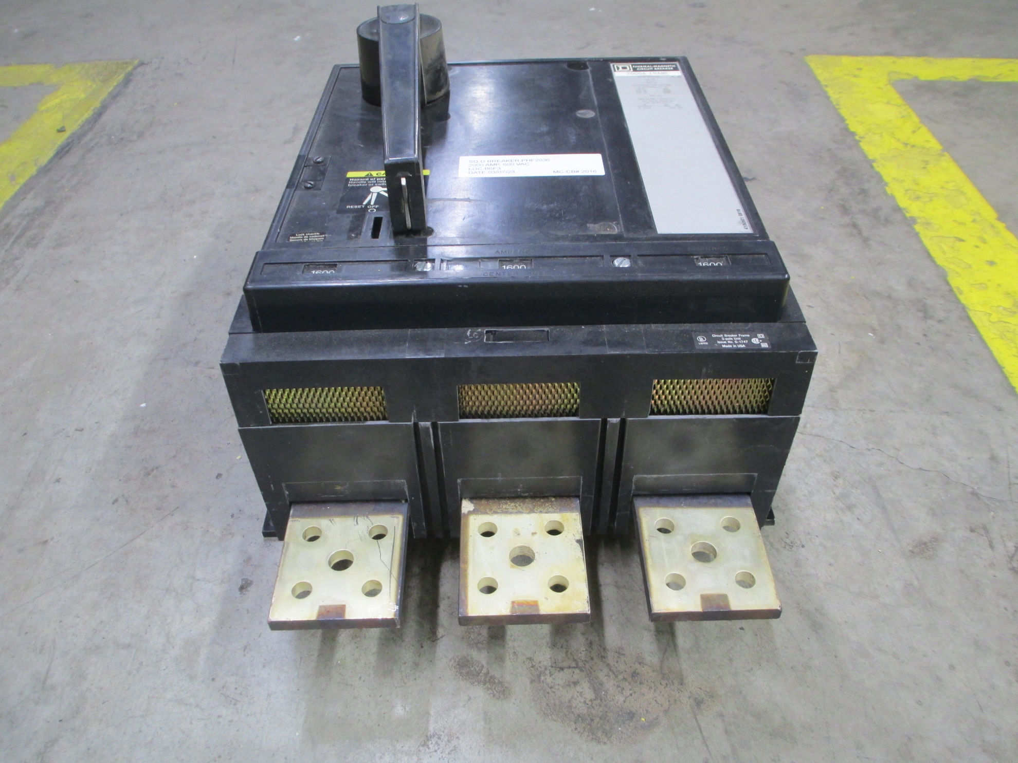 Square D PHF2036 Circuit Breaker 2000 Amp 600 Volt AC F/M M/O | Used ...