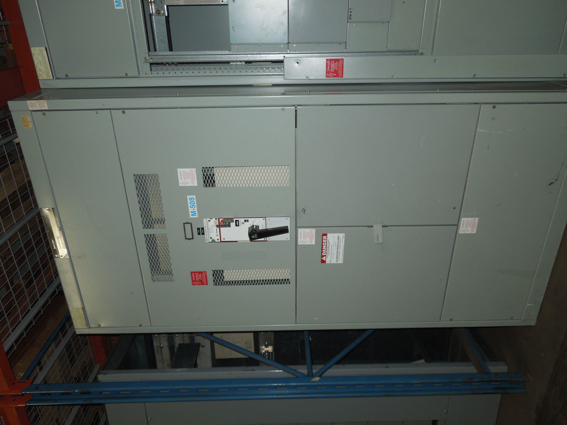 General Electric Spectra Series Switchboard THPR3608B | 800 Amp Main ...