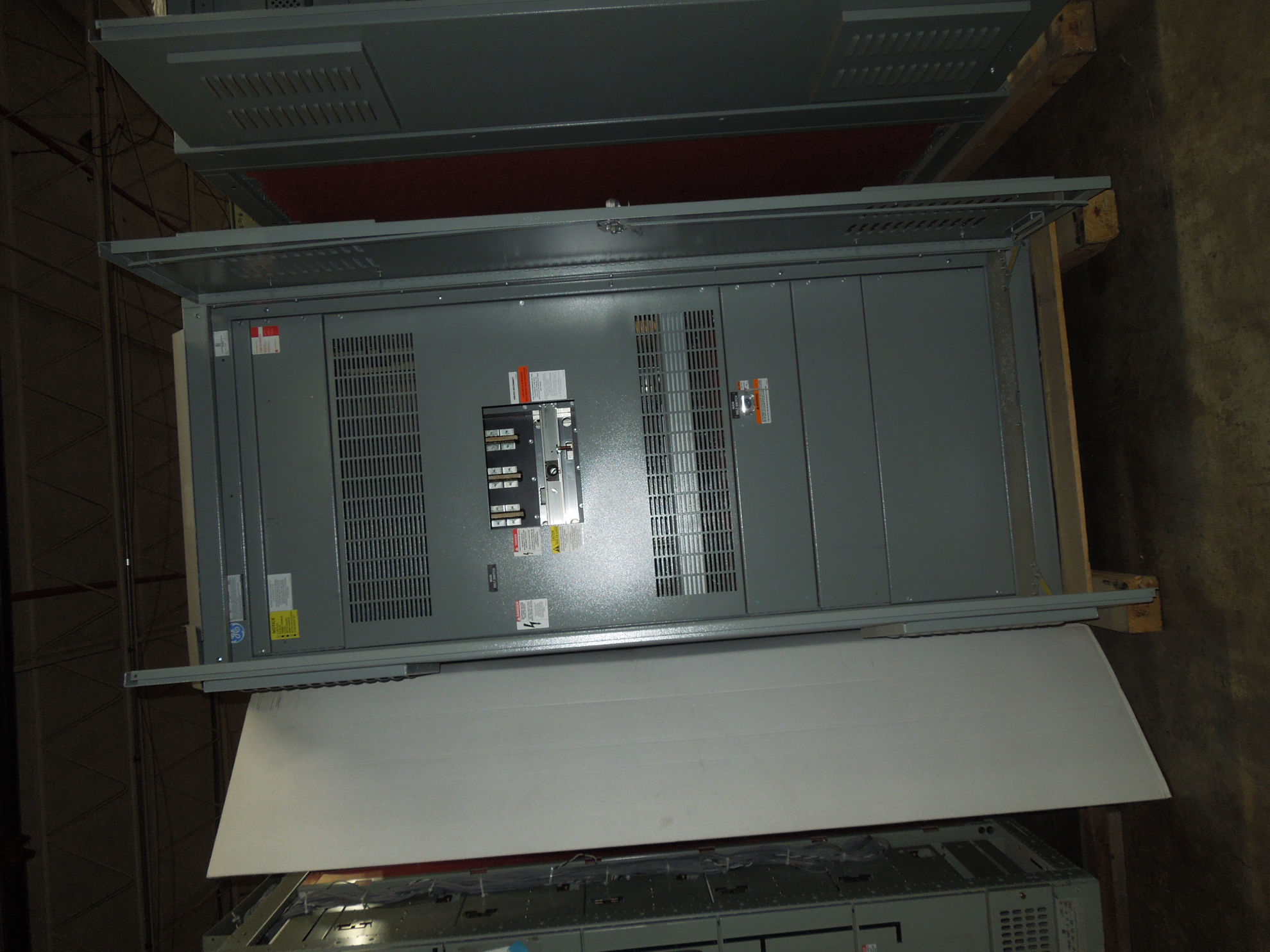 General Electric Power Break II Switchboard SSD40G440 | 4000 Amp Main ...