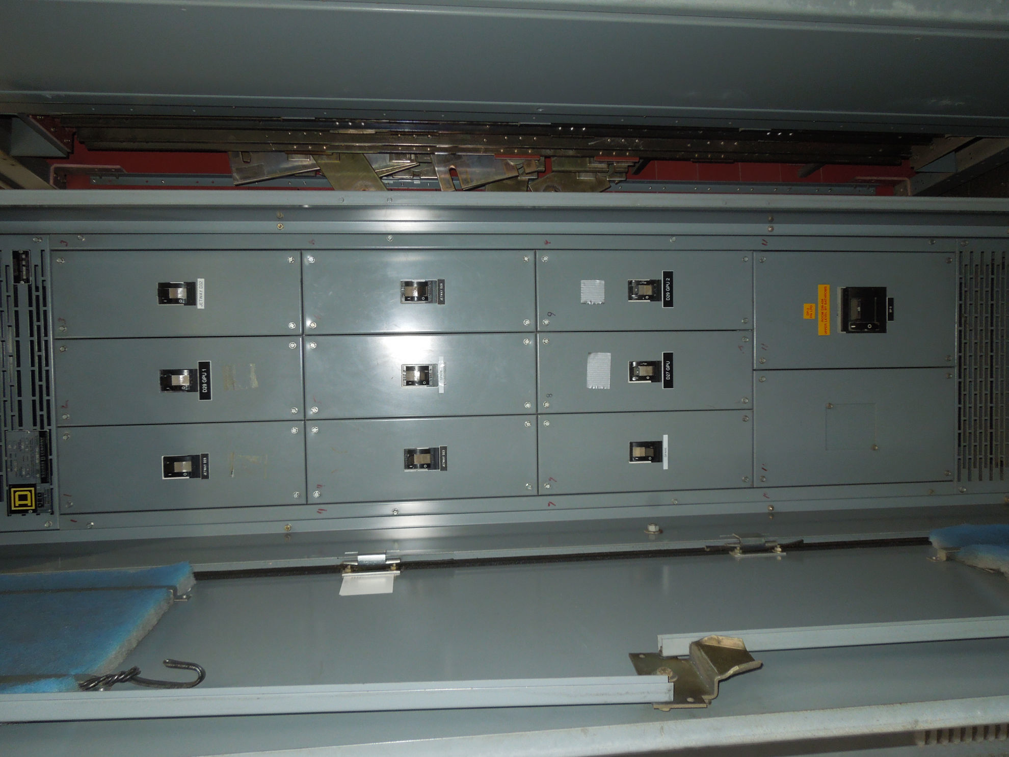 Square D QED Power Style Switchboard | 2500 Amp SE Main Breaker | 480Y ...