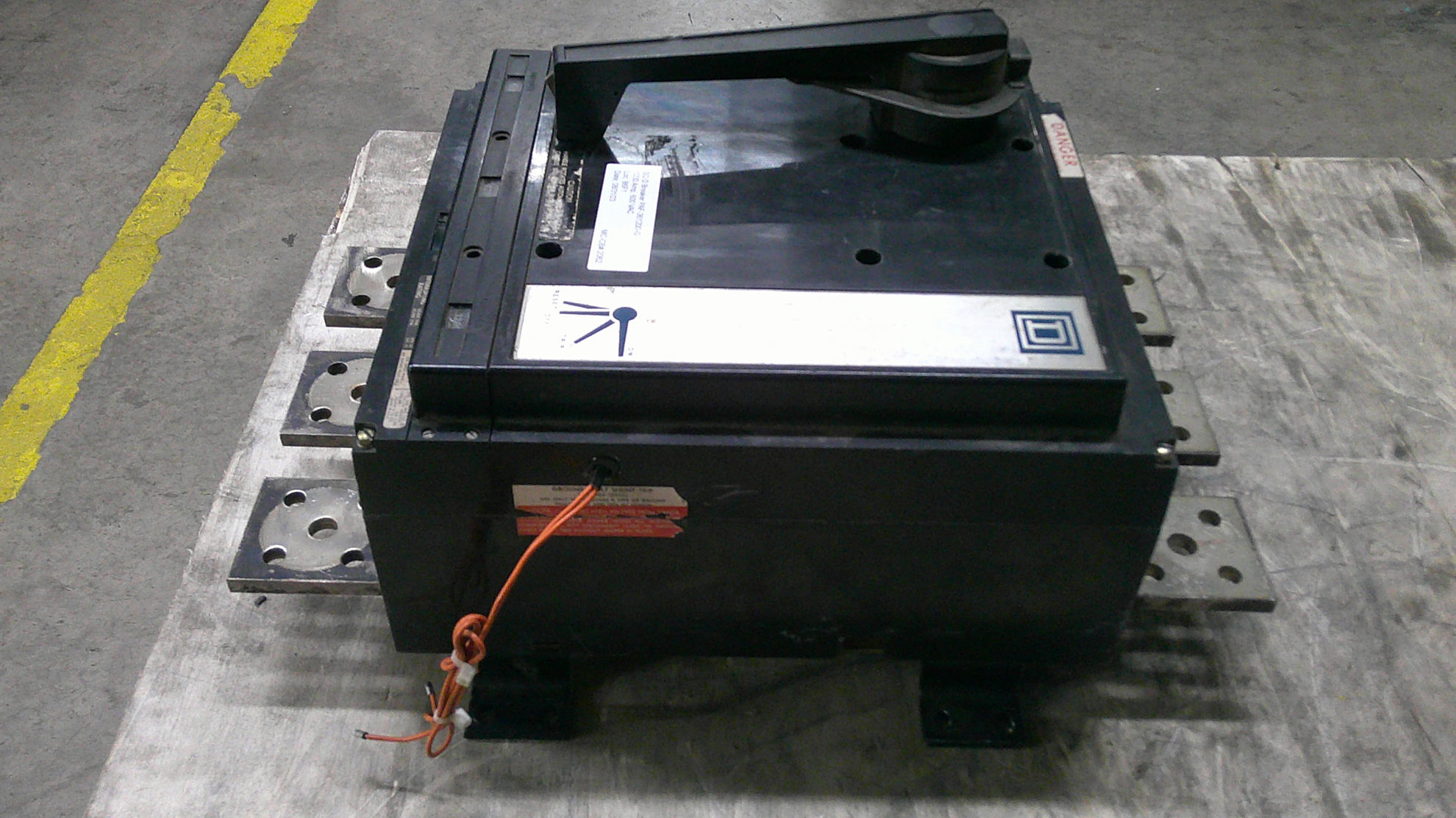 Square D PAF361200G Circuit Breaker 1200 Amp 600 Volt AC M/O F/M | Used ...