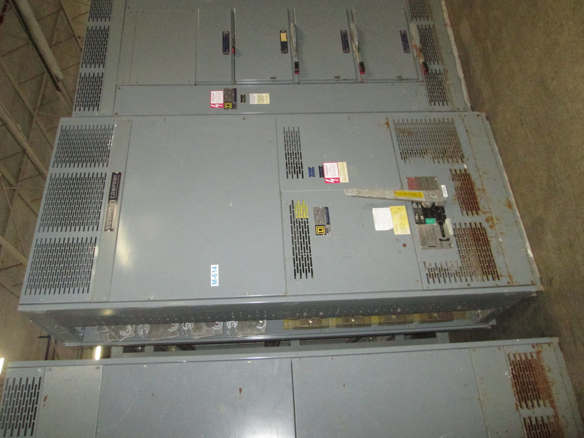 Square D QED Power Style Switchboard BP0322250 | 2500 Amp Fusible Main ...