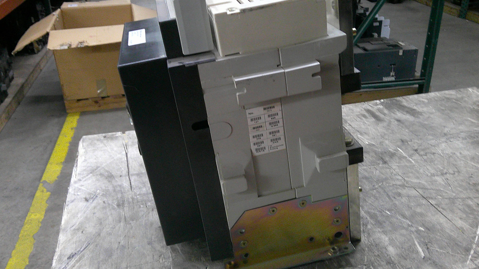 Siemens 3WN6 Circuit Breaker 3200 Amp 600 Volt AC M/O F/M Surplus ...