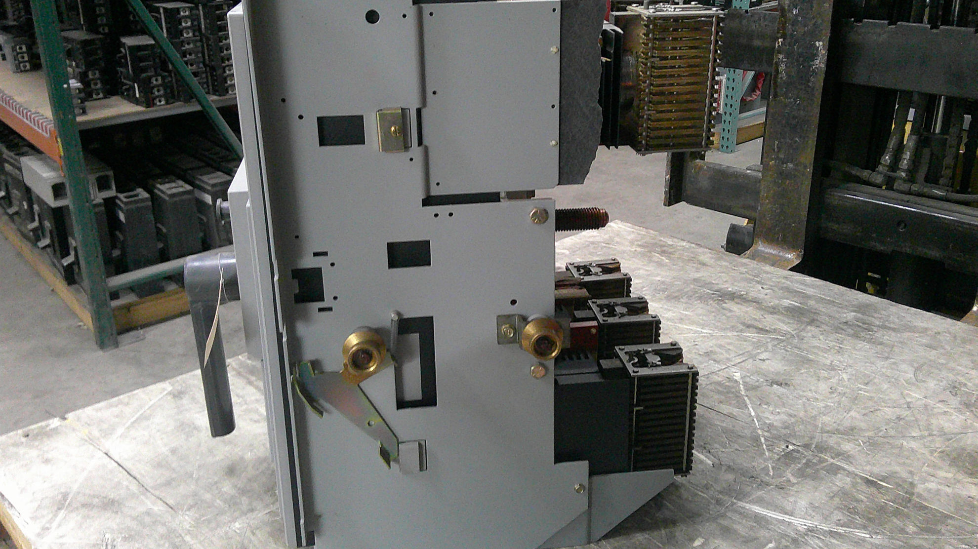 General Electric PowerBreak TCYY9640 Circuit Breaker 4000 Amp 600 Volt ...