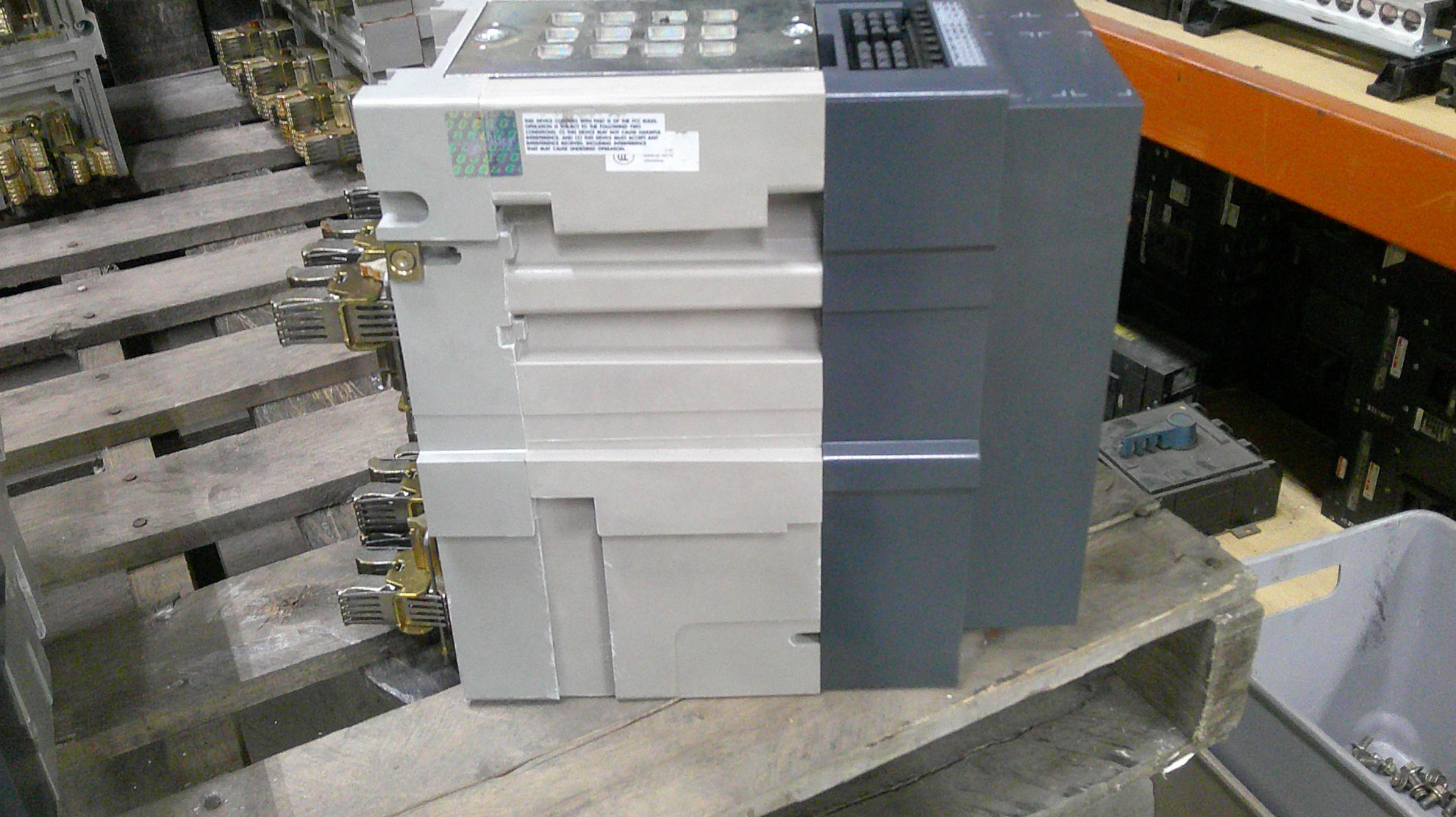 Square D MasterPact NW16H2 Circuit Breaker 1600 Amp 600 Volt AC M/O D/O ...