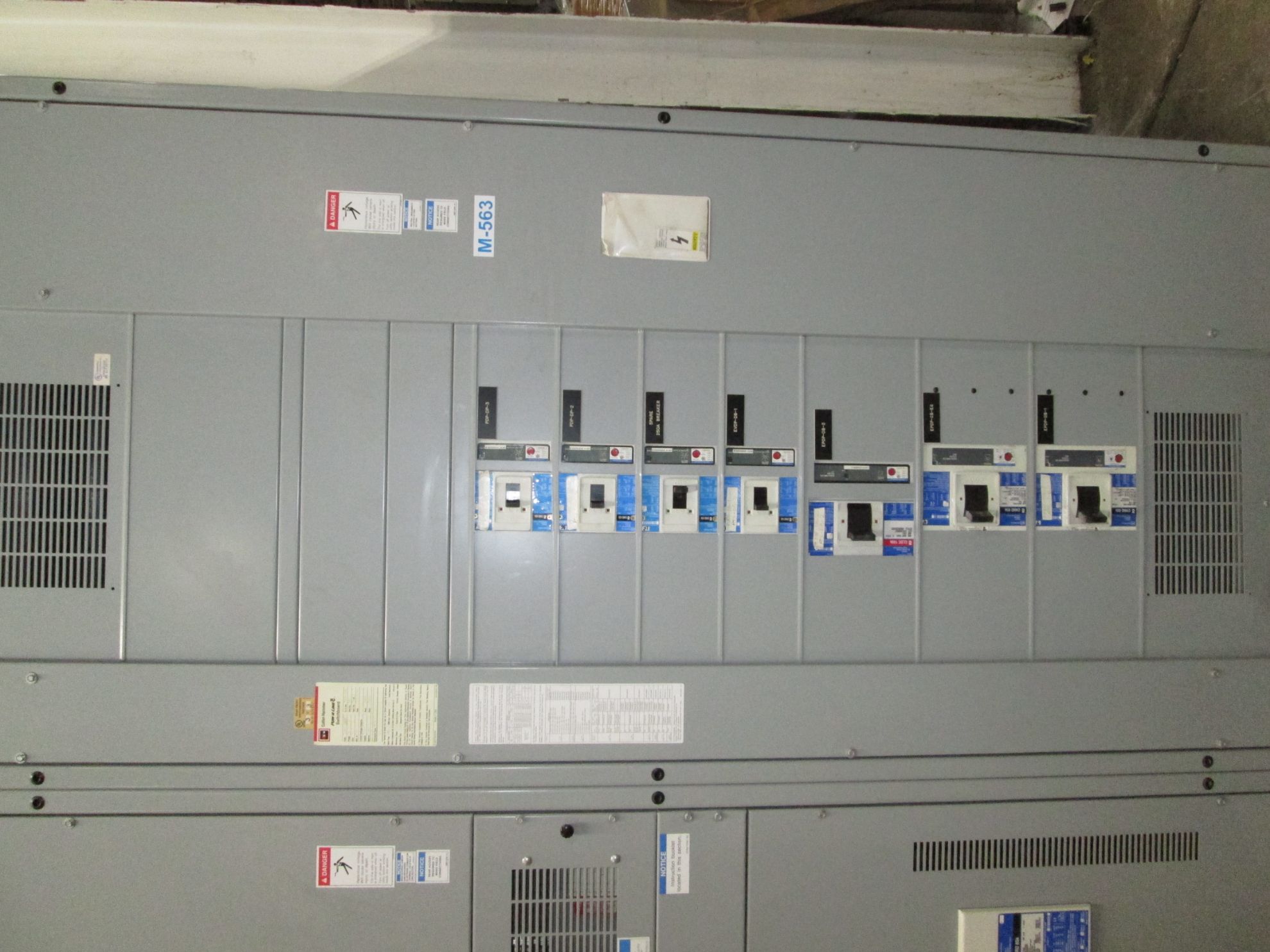 Cutler-Hammer Pow-R-Line Switchboard CRD316T36W | 1600 Amp Main Breaker ...