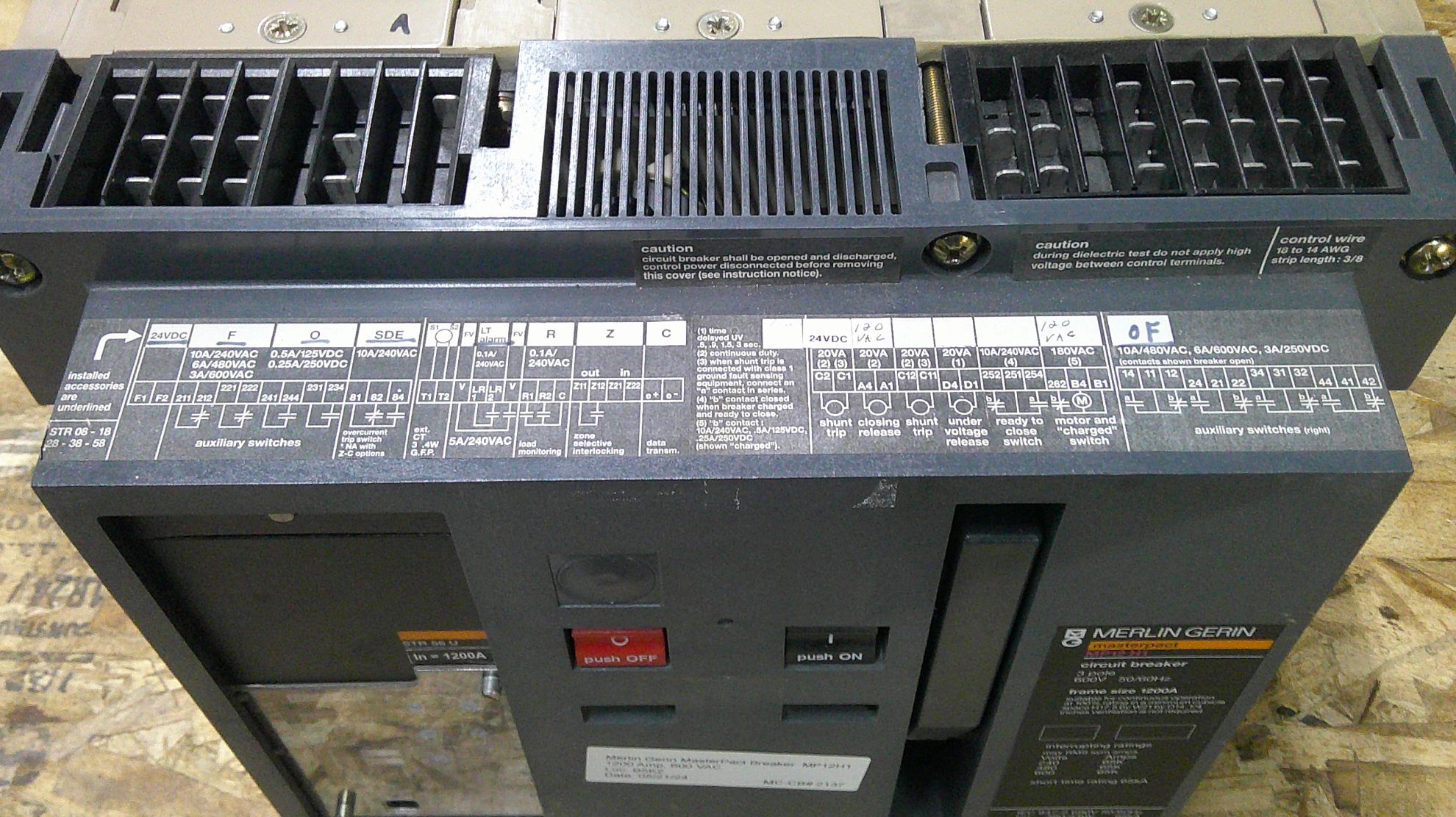 Merlin Gerin MasterPact MP12H1 Circuit Breaker 1200 Amp 600 Volt AC E/O ...