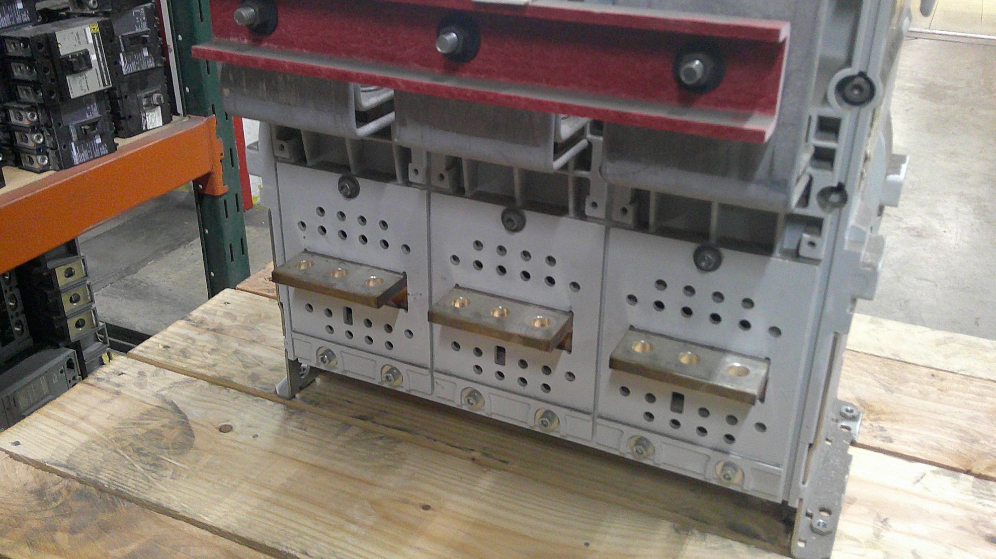 Siemens WLS2F312 Circuit Breaker 1200 Amp 600 Volt AC M/O F/M | Used ...