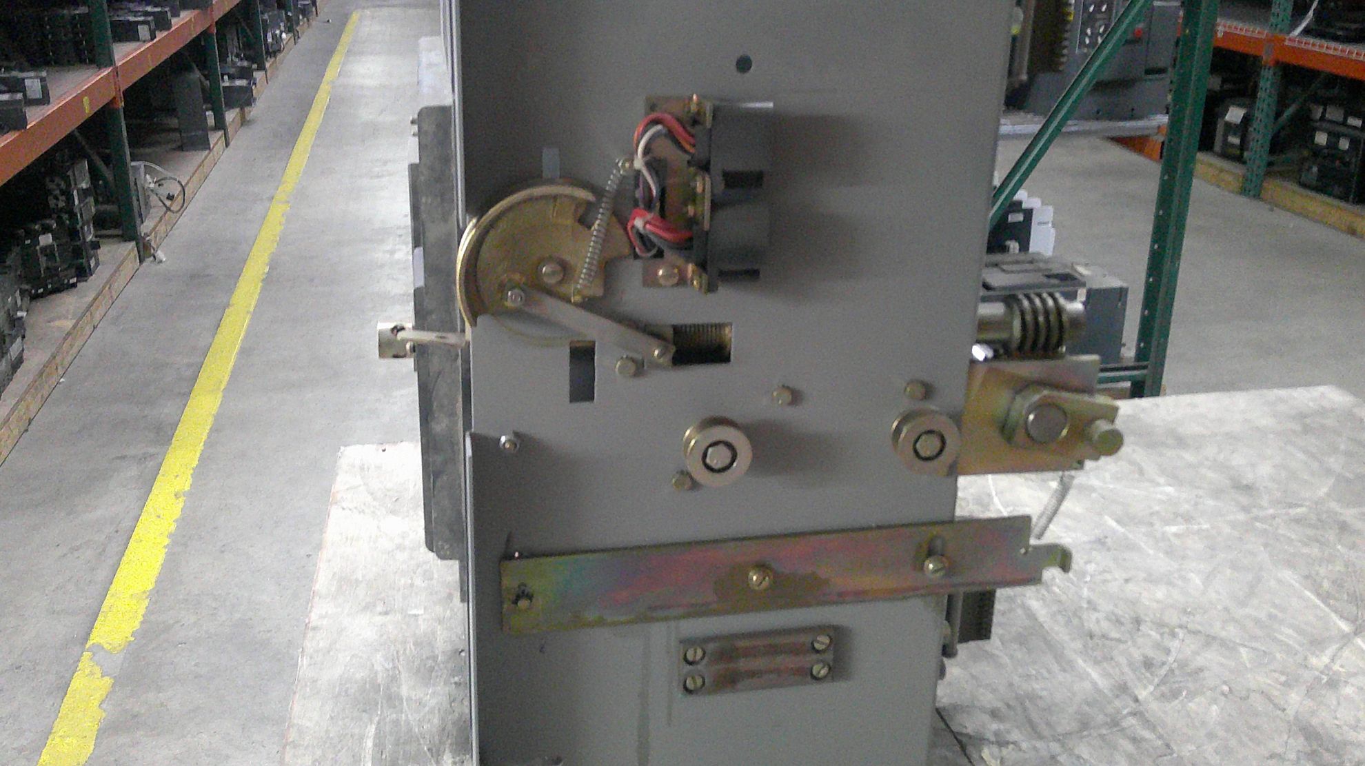 Westinghouse SPB100 Circuit Breaker 3000 Amp 600 Volt AC E/O D/O | Used ...