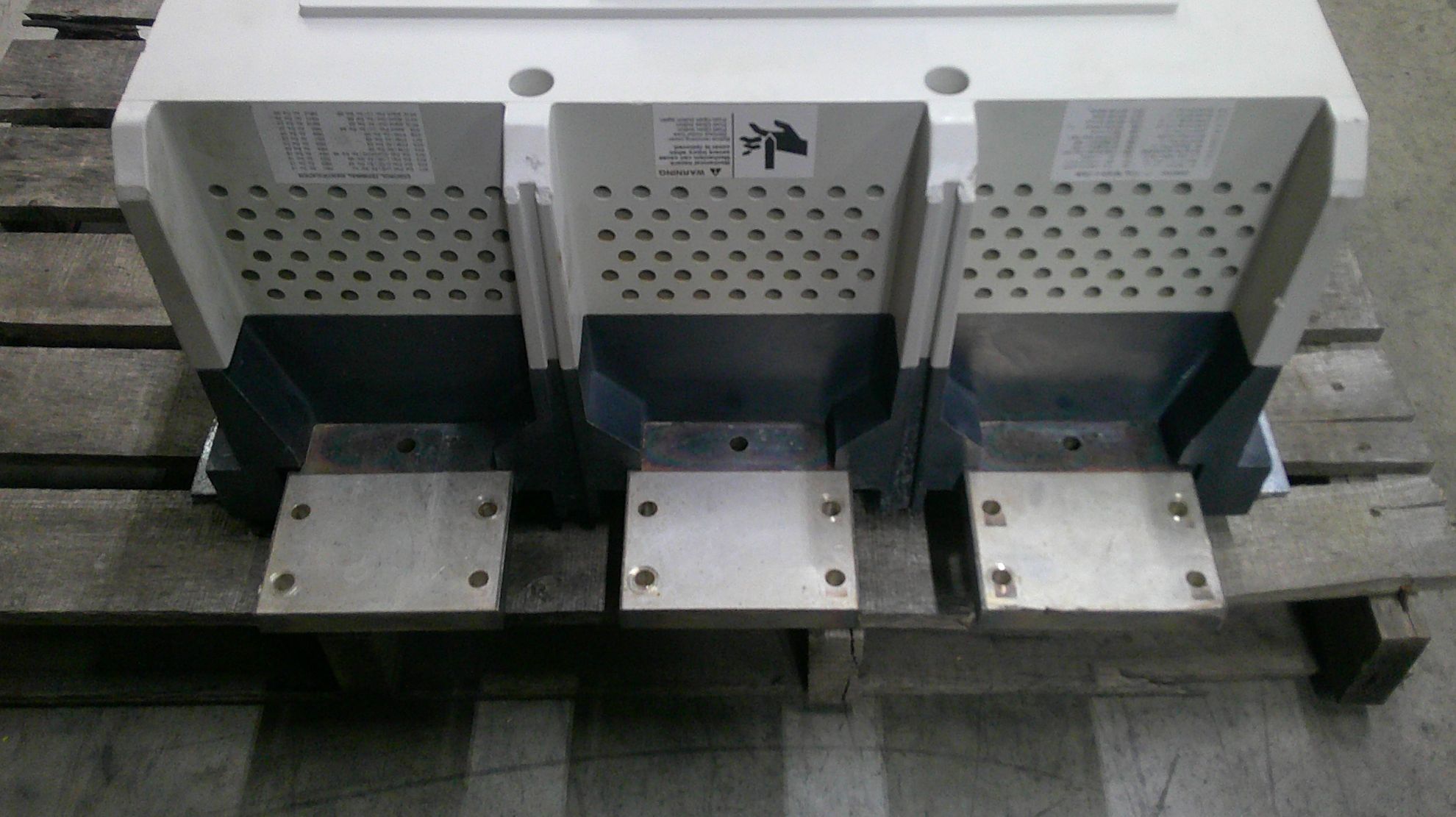 Siemens SBS2500 Circuit Breaker 2500 Amp 600 Volt AC M/O F/M | Used ...