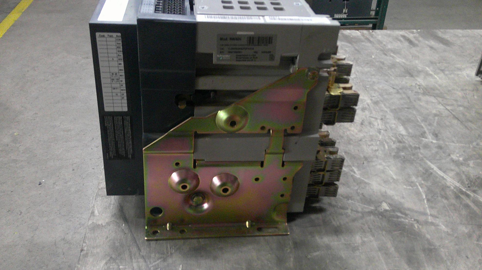 Square D MasterPact NW40H Circuit Breaker 4000 Amp 600 Volt AC M/O D/O ...