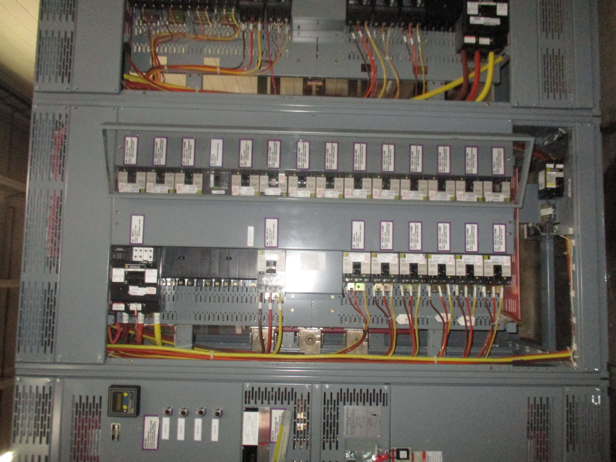 Square D QED Power Style Switchboard BP03612 | 1200 Amp Fusible Dual ...