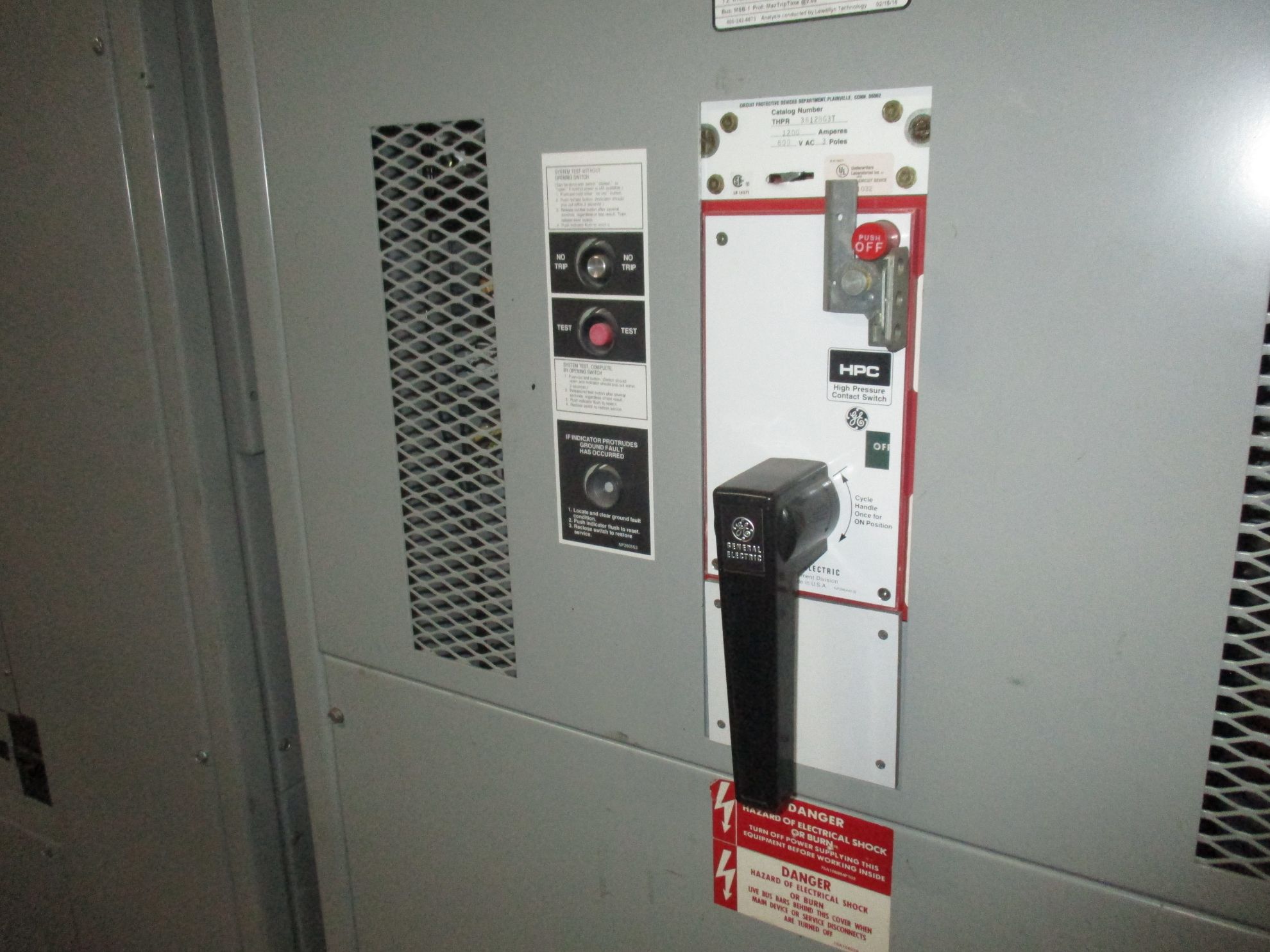 General Electric AV-Line Switchboard THPR3612BG3T | 1200 Amp Fusible ...