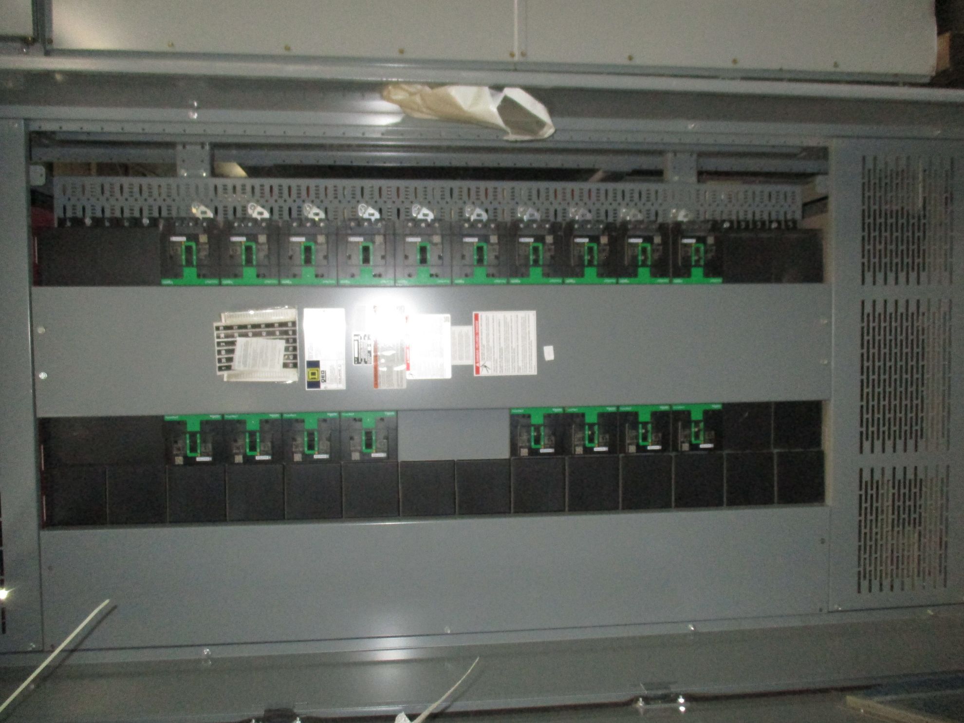 Square D QED Power Style Switchboard NW40BH2 | 4000 Amp Main Breaker ...